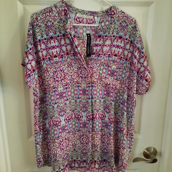 Violet & Claire | Tops | Violetclaire Multi Color Top | Poshmark